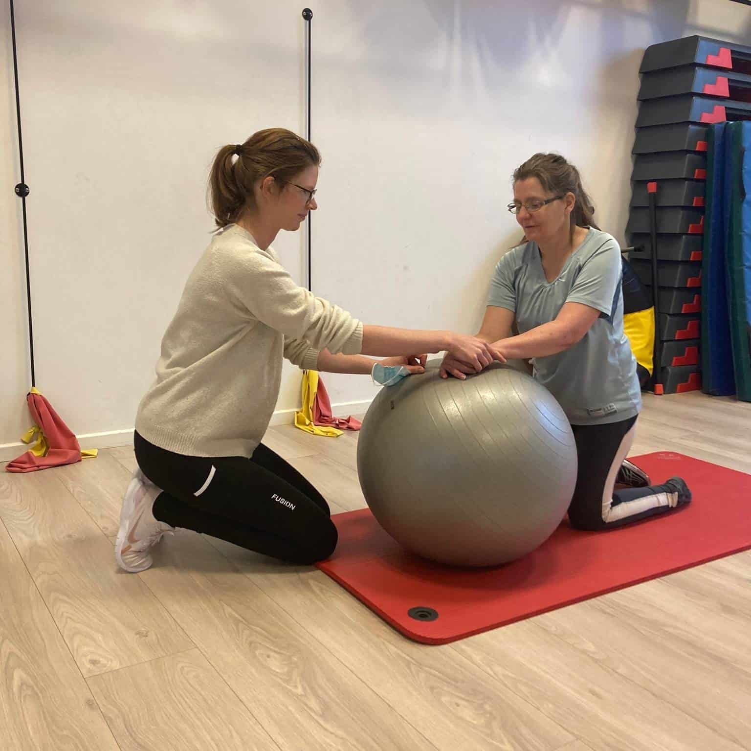 Idræts­fysioterapi - Ry Fysioterapi - træning, fitness, holdtræning, genoptræning og massage