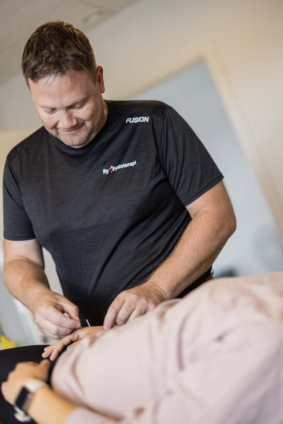 Akupunktur behandling – Acu-sense - Ry Fysioterapi - træning, fitness, holdtræning, genoptræning ...